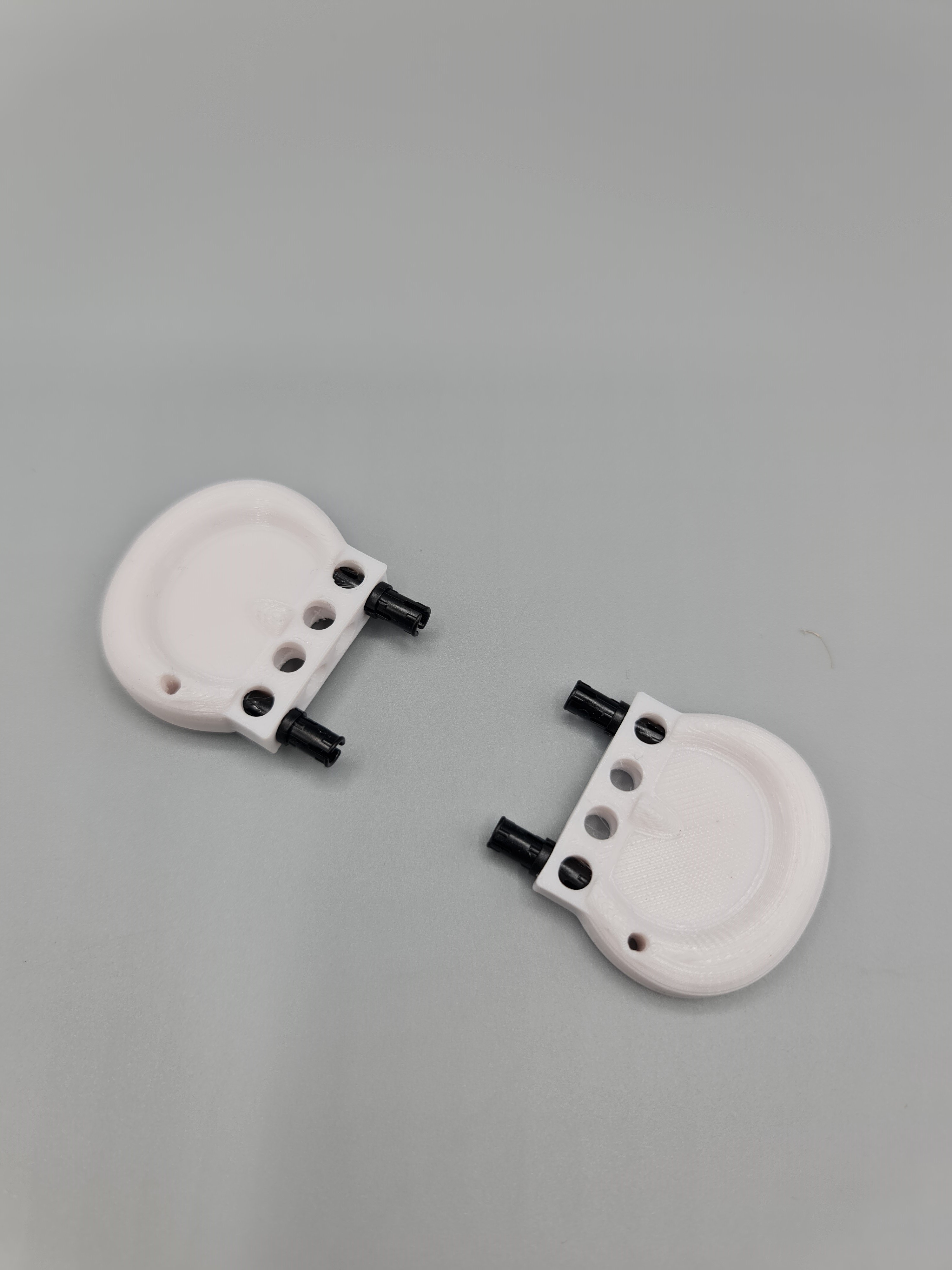 V-STEM Interactive STEAM world - Discover, Ask, Test and Create ears